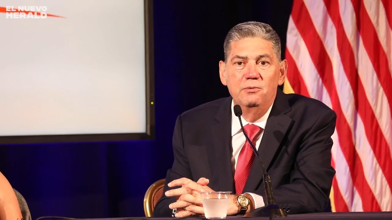 Locutor matutino Nelson Rubio dice que se va de Radio Mambí - YouTube