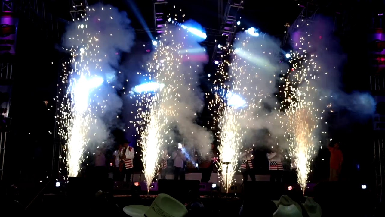 Banda Texana en Vivo.. Mambo Ok y Charanga Changuirongo - YouTube