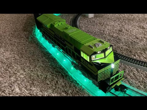Model train Sunday episode 3: Area 51 o scale train - YouTube
