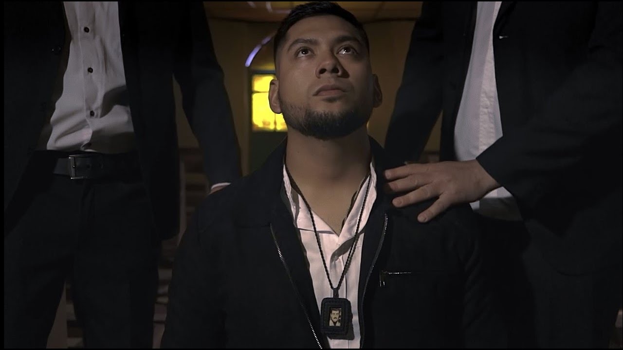 CASI 100 - AARON CHAVEZ Y SUS TAPADOS (VIDEO OFICIAL) - YouTube