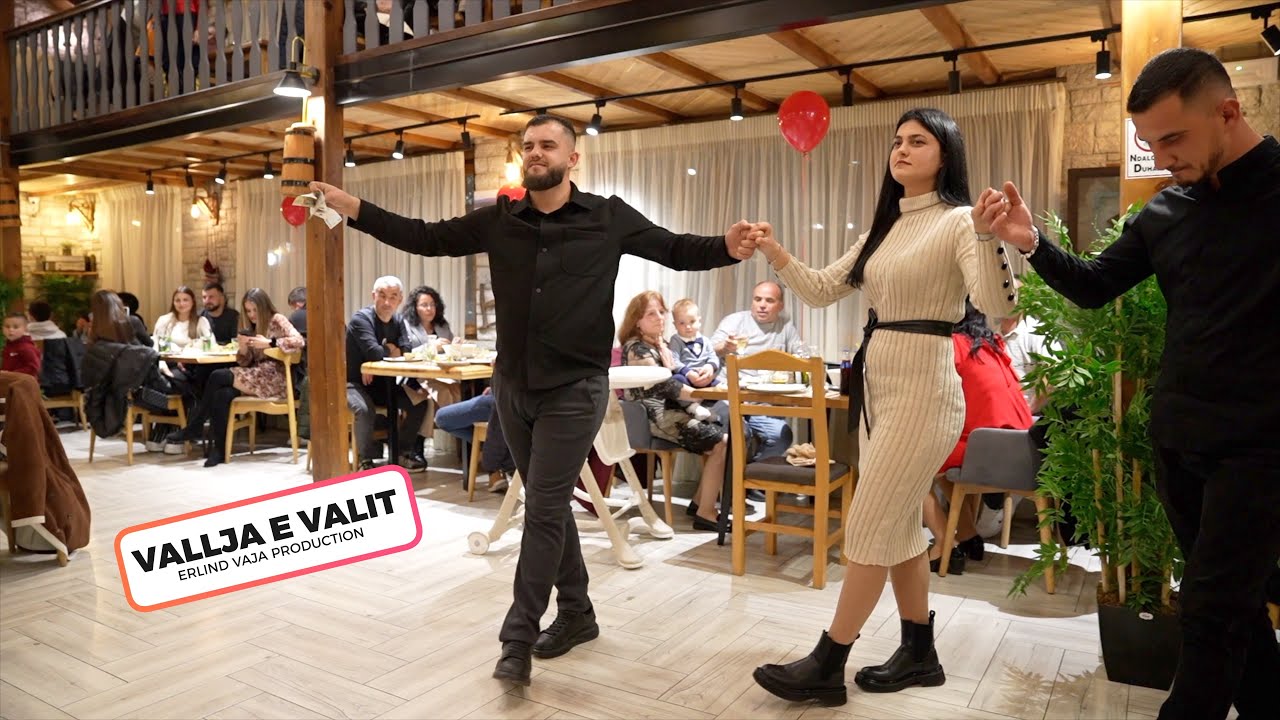 Sindi Yzeiri - Vallja e "Valit", Më e Preferuara në Sulovë Kolazh ...