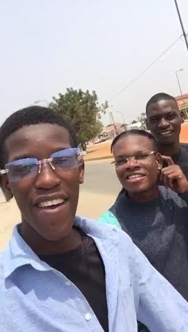 Tropa do Apupú nas ruas de Luanda (Boca) - YouTube