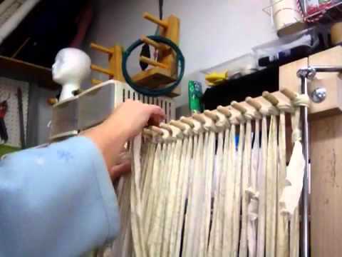 Weaving on a twining loom part 2 - YouTube