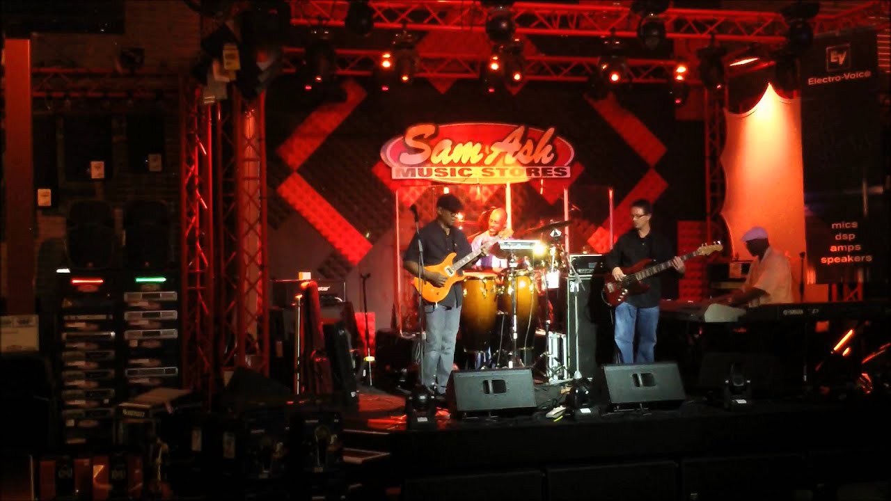 Steve Roper and Friends Live on the Main Stage @ Sam Ash Music ...