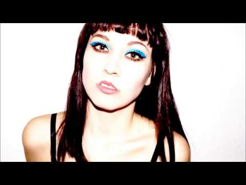 Lisa Rowe- Sand of my Body