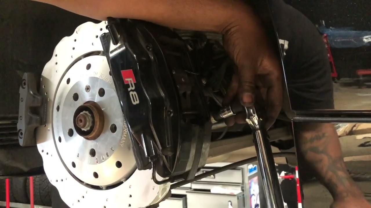 AUDI R8 BRAKES & ROTORS INSTALLATION - SAVANT AUTOWORKS - YouTube
