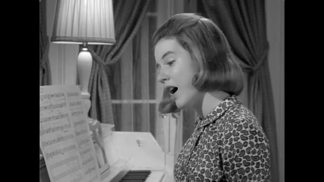 Patty Duke (as Cathy Lane) sings "When Love Is Gone" - The Patty Duke ...