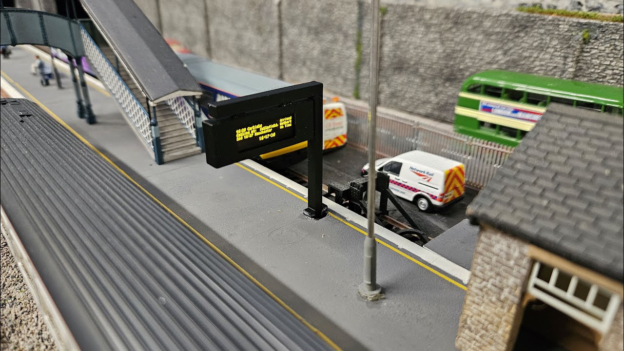 00 & 009 Gauge Loft Model Railway Part 29 - New Departure Board - YouTube