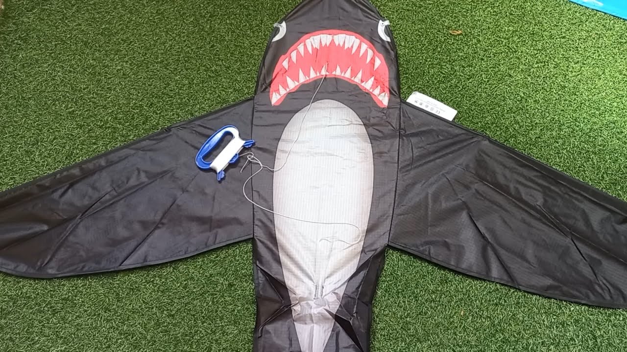 Merakit Layangan Hias Ikan Hiu Shark Layangan lipat ukuran 155 x 160 cm ...