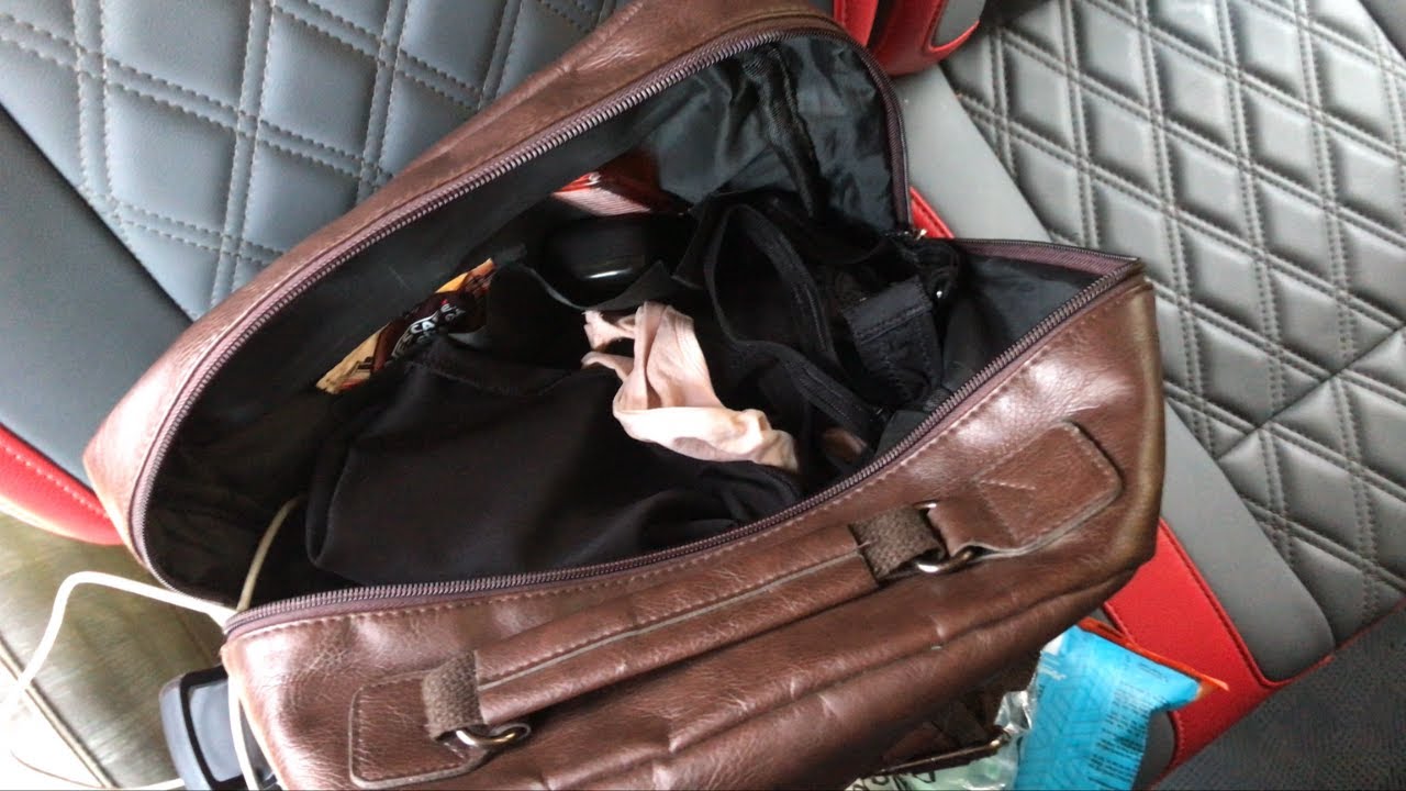 What's inside a backpack - YouTube