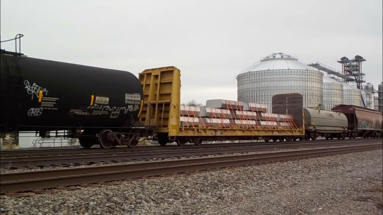 BNSF 5756 w/H-NSINTW 12/7/24 - YouTube