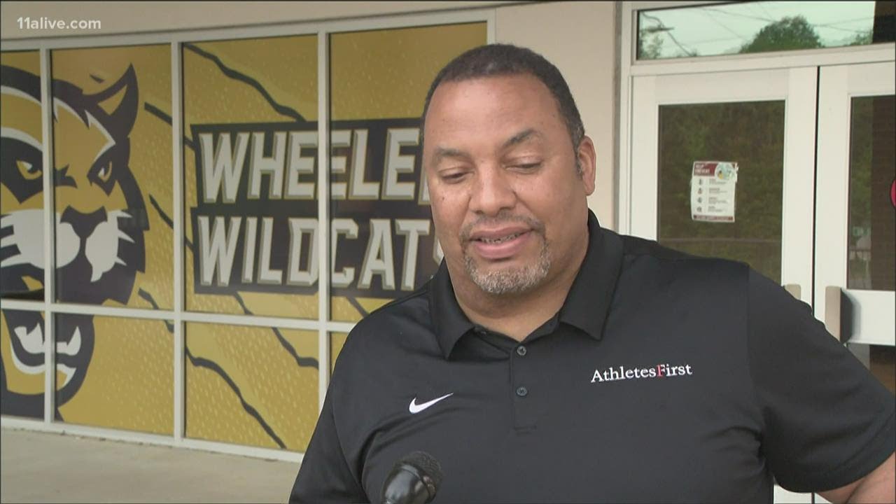 NFL Draft Night 2021 : Justin Fields father hopes for the best - YouTube