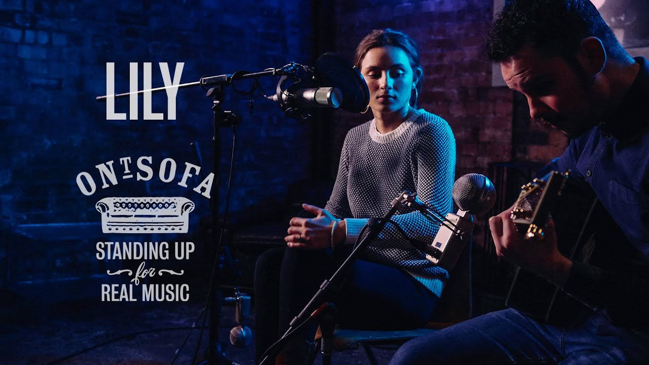 Lily - Low / Stronger Than Me (Mashup) | Ont' Sofa Live at Jaguar Shoes ...