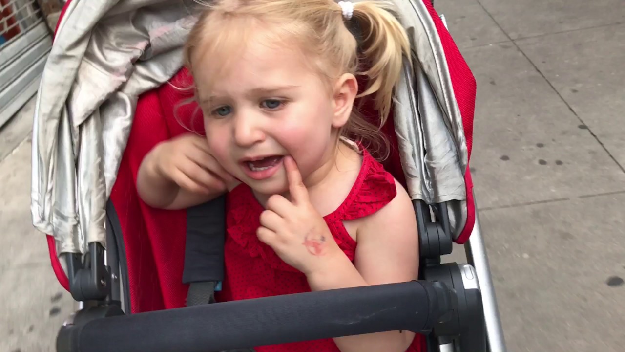 Hannah sings Happy Birthday to America - YouTube