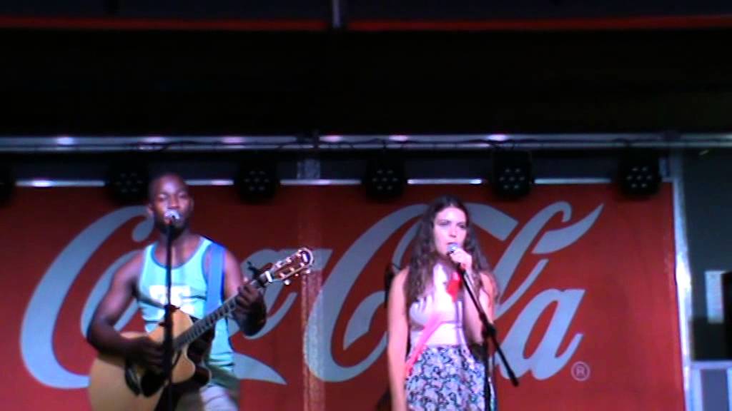 Dani Villé & Refentse Morake: Lisa se klavier - YouTube