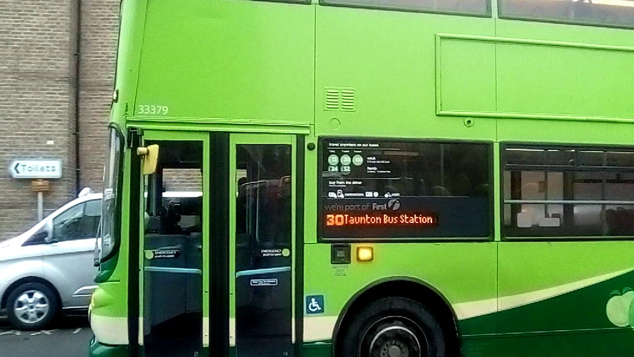 Buses at Taunton bus station today folks - YouTube