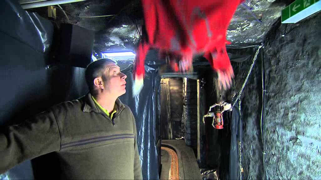 Private Geisterbahn im Keller von Hans Derenbach wie und warum... - YouTube