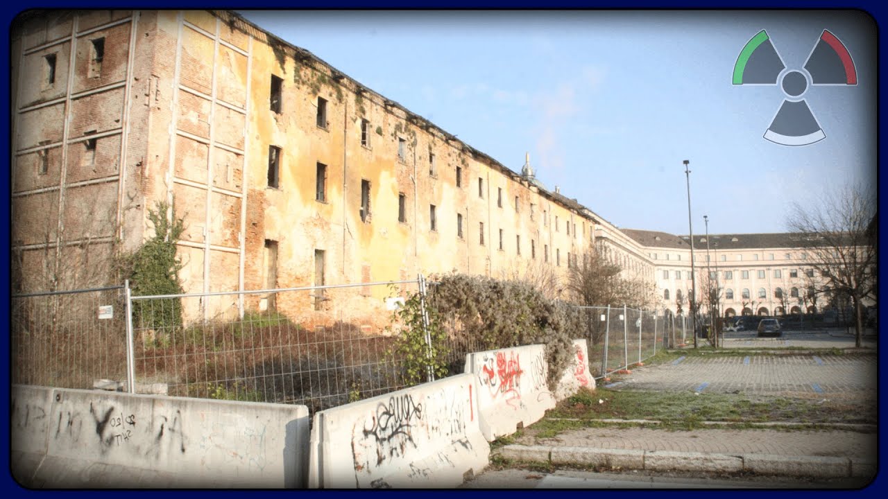 Esploriamo una Ex Caserma militare con un enorme Bunker - Urbex Italia ...
