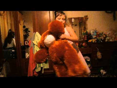 Девочка хорошо тансует