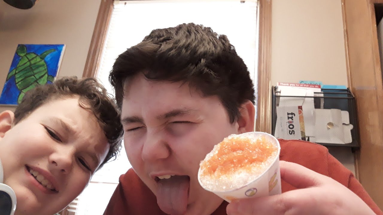 Disgusting snow cone stuffs - YouTube