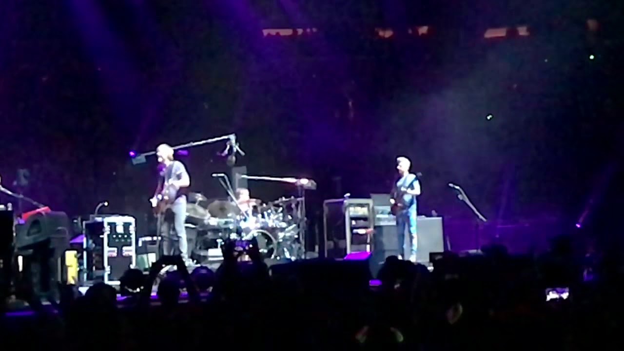 Air Trey! YEM Trampoline Slo-Mo - PHISH MSG NYE 12/31/17 - YouTube