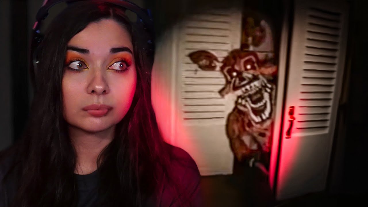 SI ELLE TE REGARDE... TU MEURS - (FNAF VHS) - YouTube