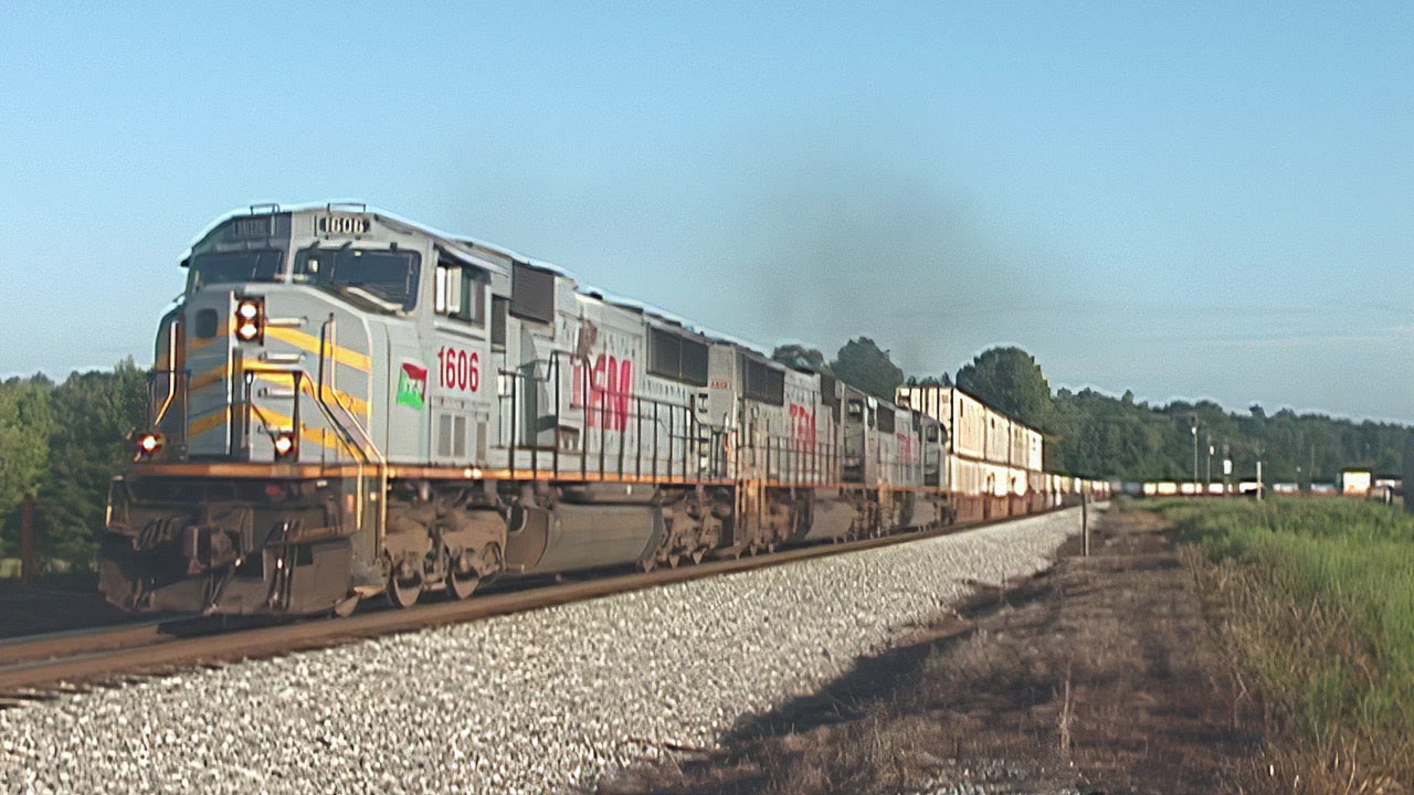 TFM SD70MAC #1606 leads NS #220 at Waco, Georgia - 7/30/11 (Topaz VAI 720p60 Upload) - YouTube