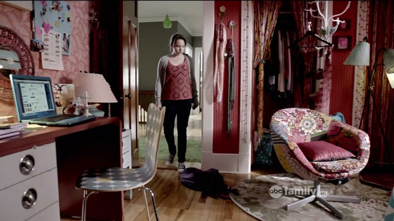 A Scene from 2011's Cyberbully But There's Barely Any Music - YouTube