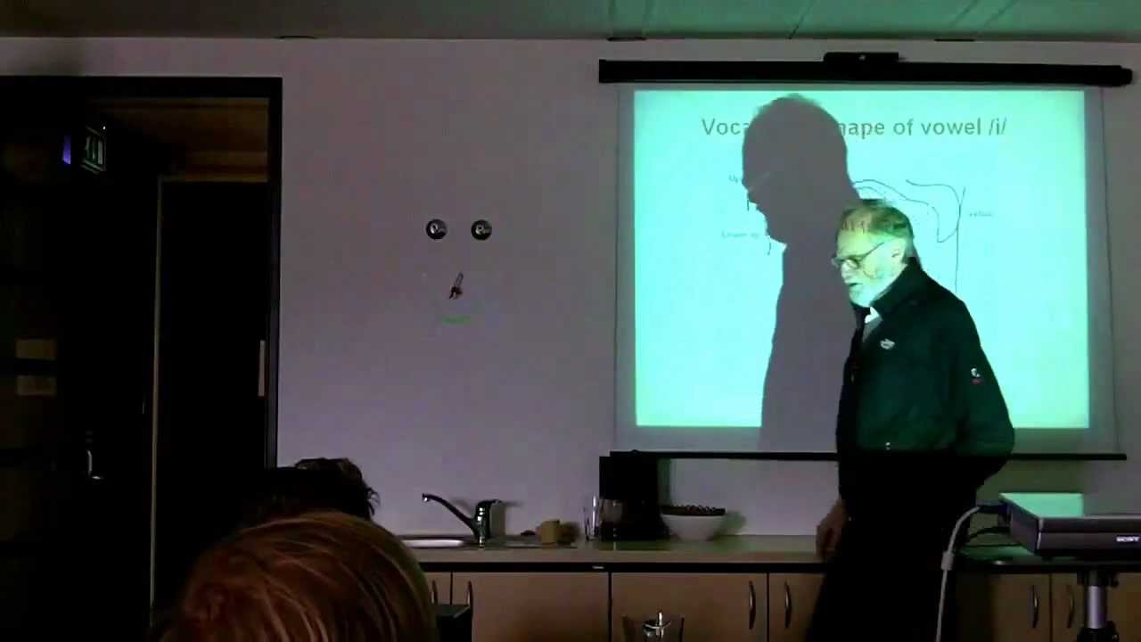 Prof. Johan Sundberg: About Formants - YouTube