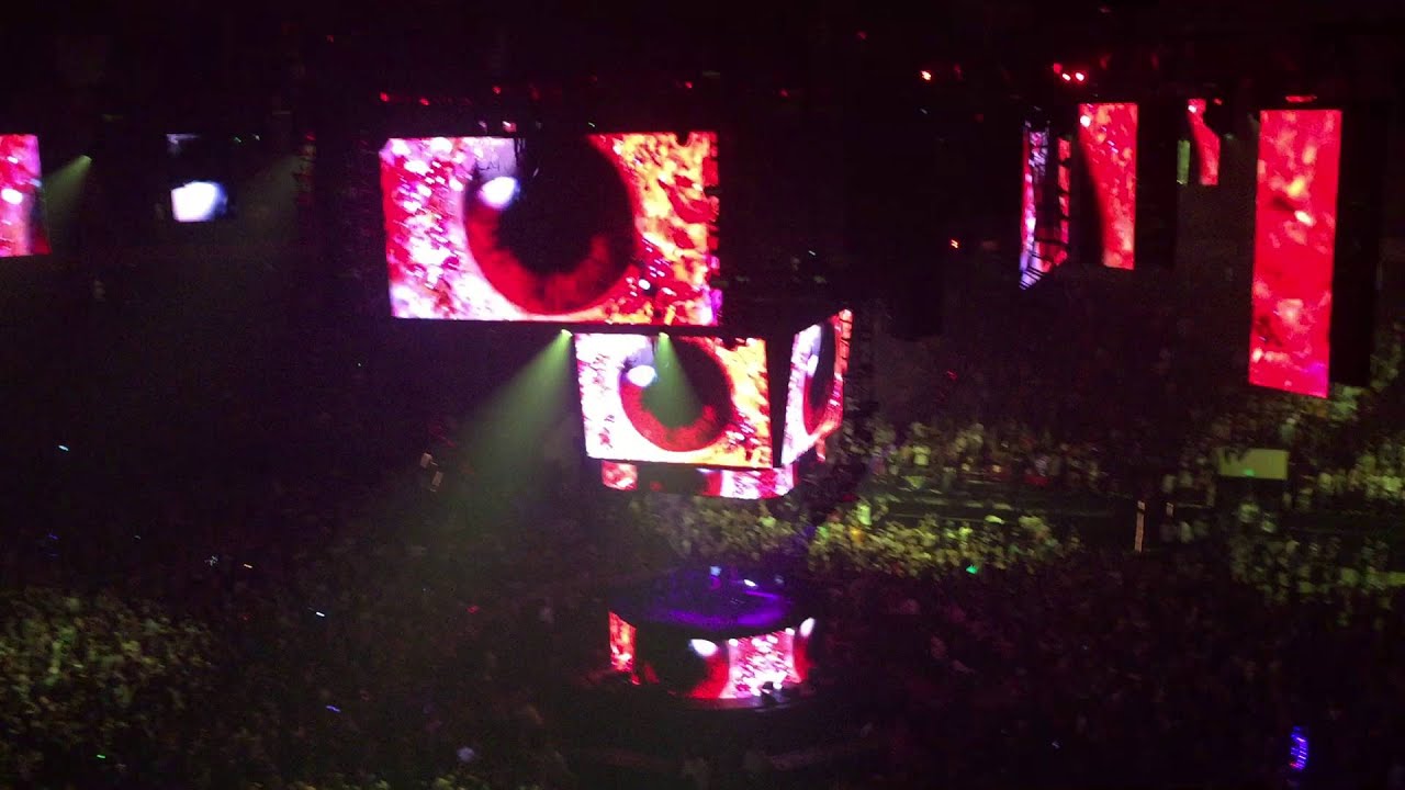 Bassnectar NYE 360 '15 - Dust It Off - The Dø - YouTube