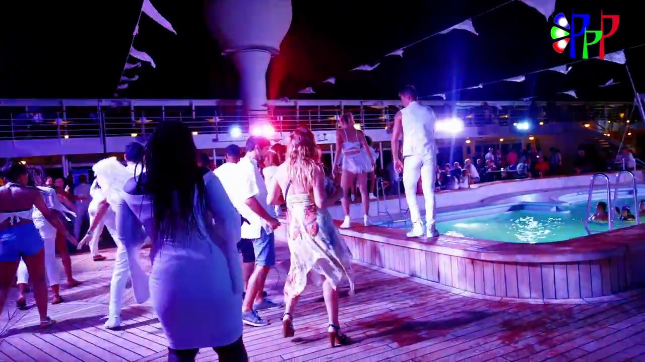 Girls Night Dancing on the cruise - YouTube