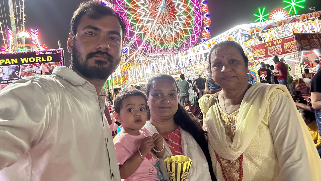 Family Sathe Mehsana Ma Aavela Anand Mela Ma Moj Kari 🎪🎢🎡🎠 - YouTube