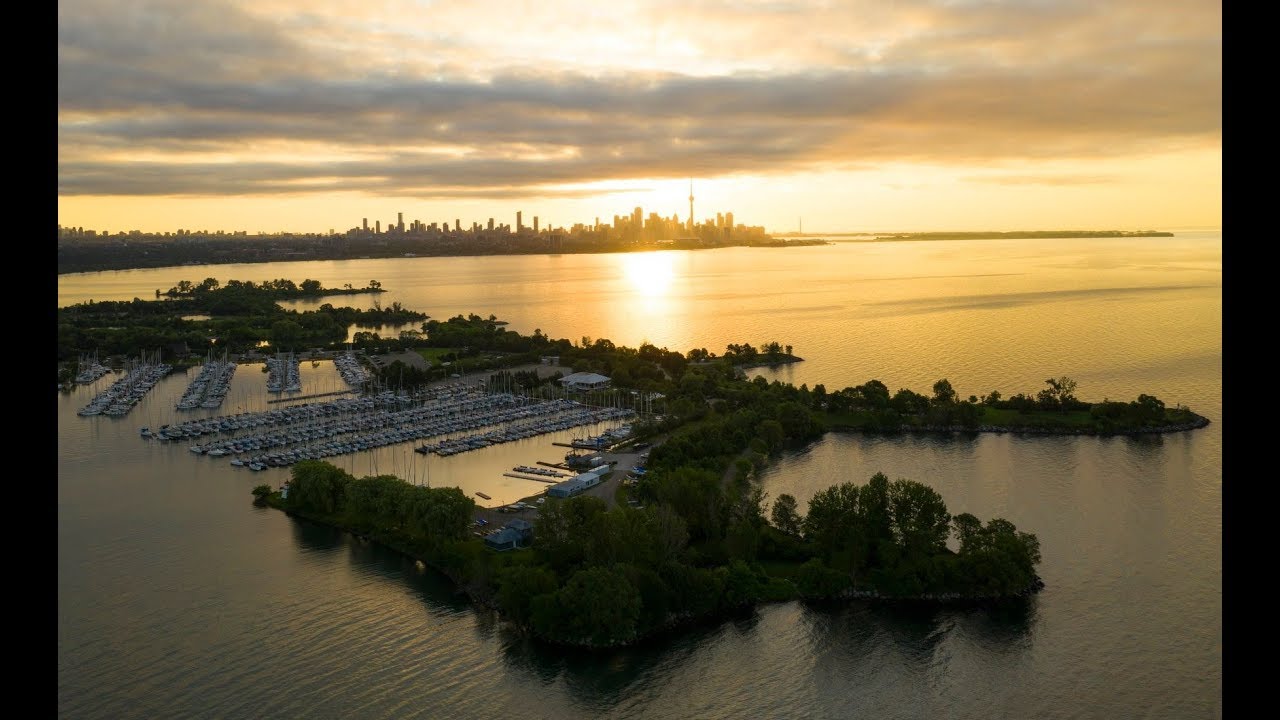 A look at Mimico Waterfront Park - Toronto, Ontario - YouTube