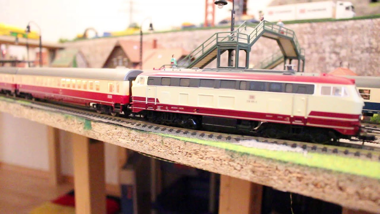 Fleischmann 423471 BR 218 TEE mit Sound - YouTube