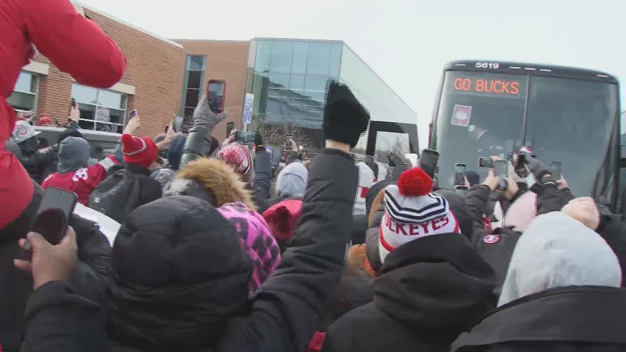 VIDEO | Ohio State Buckeyes arrive in Columbus after winning national ...