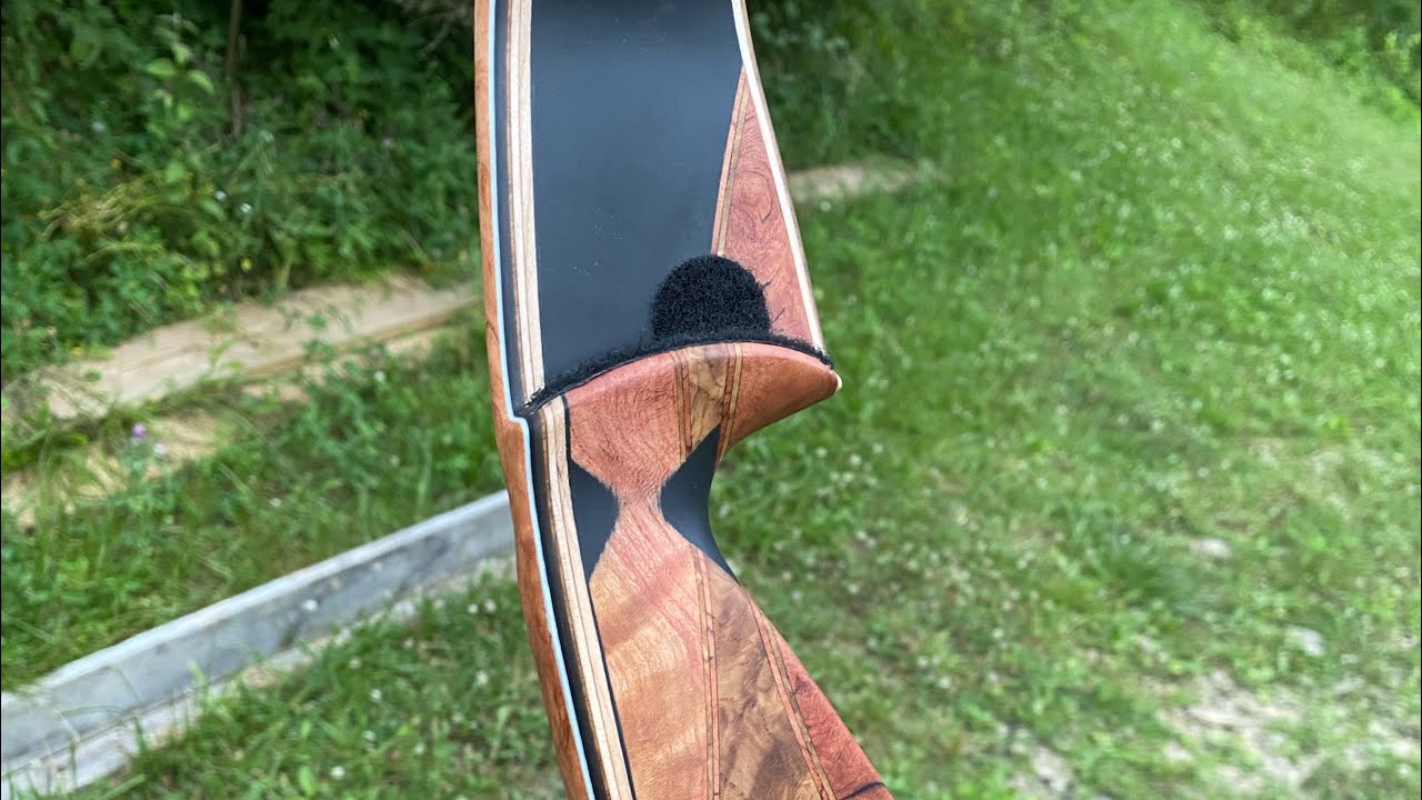 My first 68” competition longbow build! - YouTube