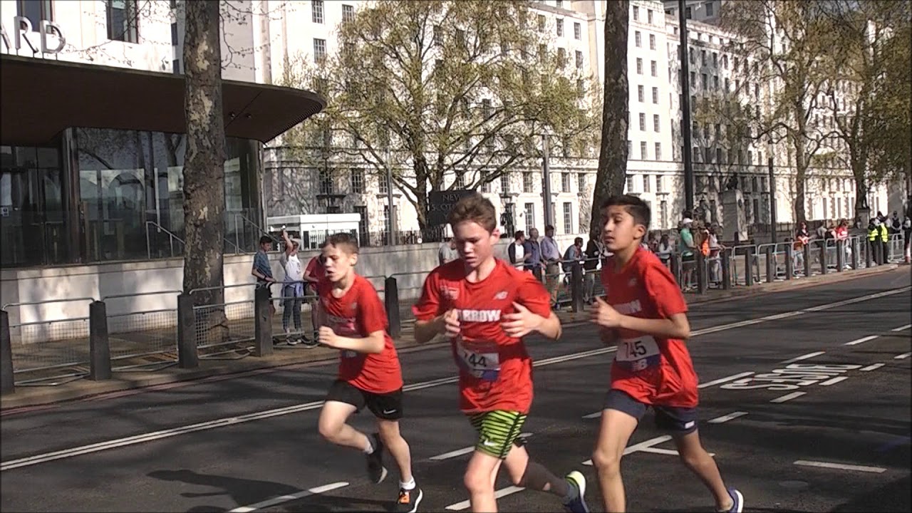 U13 Boys Virgin London Mini Marathon 2018 - YouTube