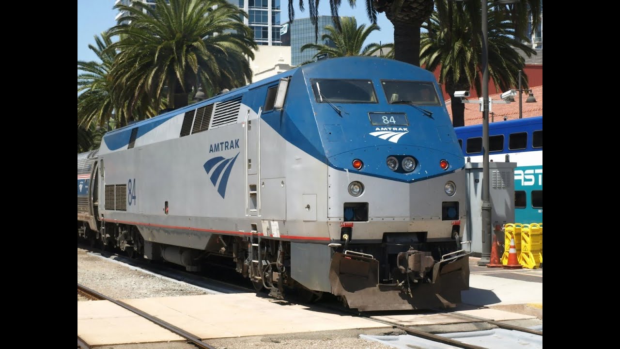 Railfanning Oceanside featuring AMTK # 84 meeting the Northbound DAYGO ...