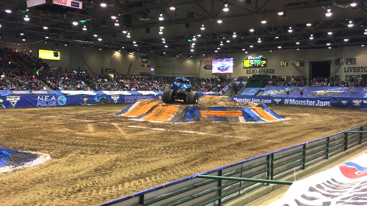 Monster Jam Reno 2016 Wheelie Competition- NEA - YouTube