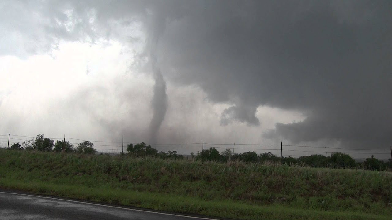 May 20, 2013 Moore, OK Tornado Rope Out - YouTube