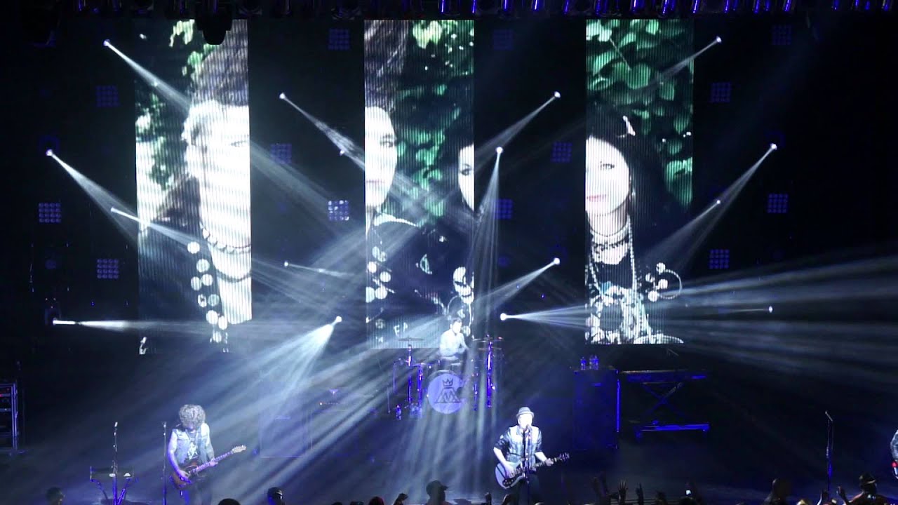 Fall Out Boy Alone Together LIVE in Miami 2013 - YouTube