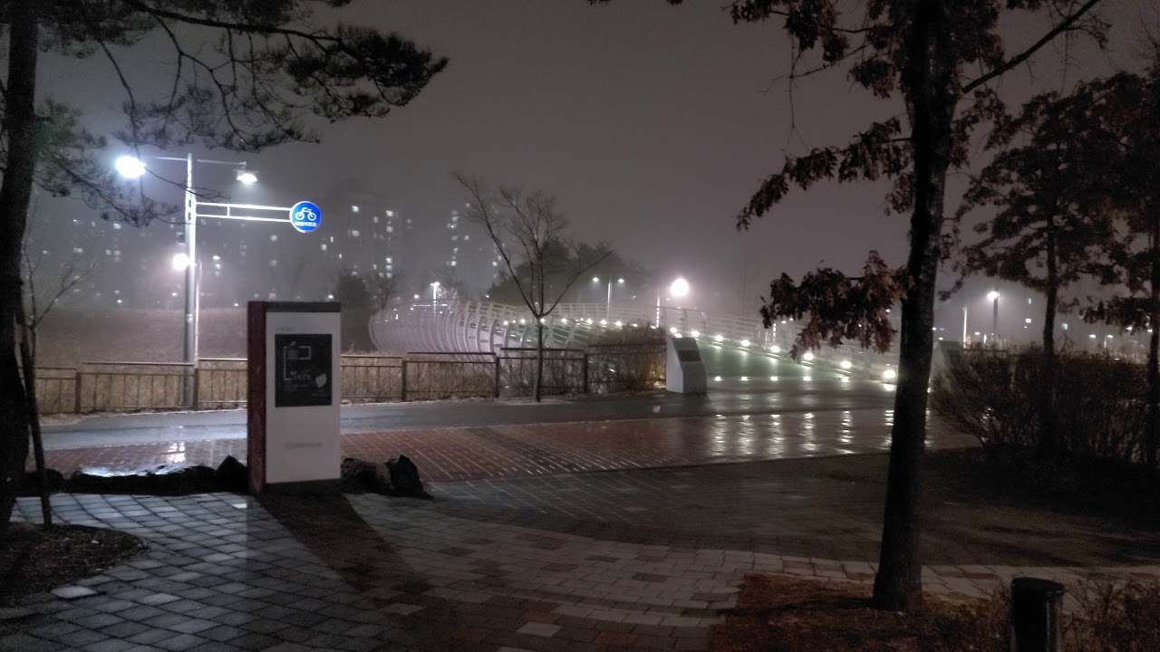 Galaxy S20 Ultra 4K@30fps Night Video Recoing - YouTube