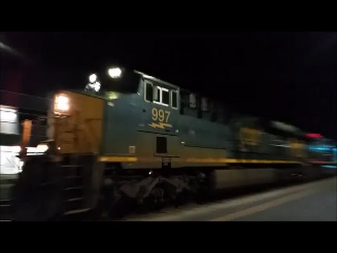 [CSXT]997 GE ES44AH & 3271 GE ET44AH Leads L141-04 Through Fay NC & Long Cut Of Juice Cars SB ...