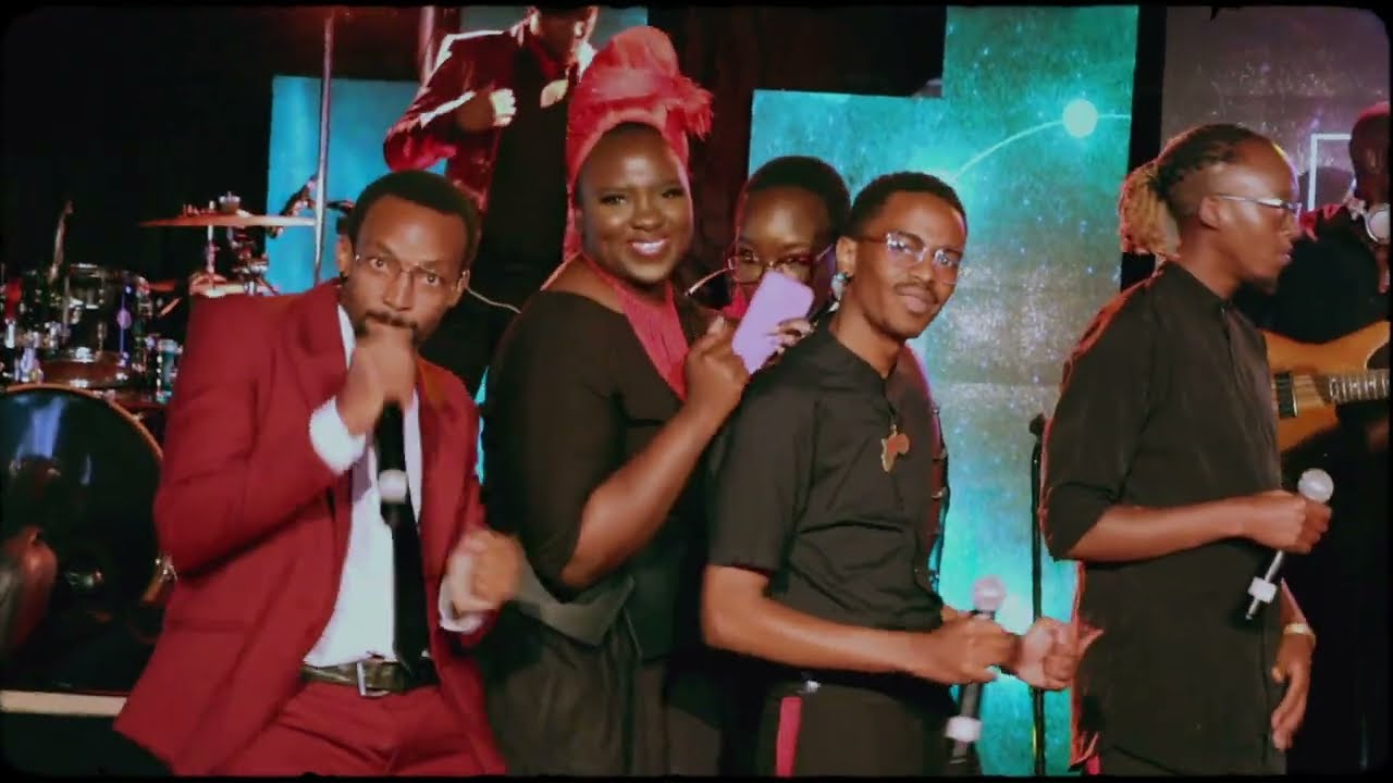 Bado ni Christmas - Elsaphan Njora ft Manasseh Shalom and Joy Ocholla # ...