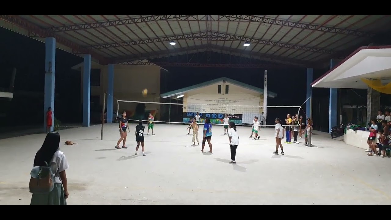 Basak Elementary Girls vs. Basak Elementary Boys - YouTube