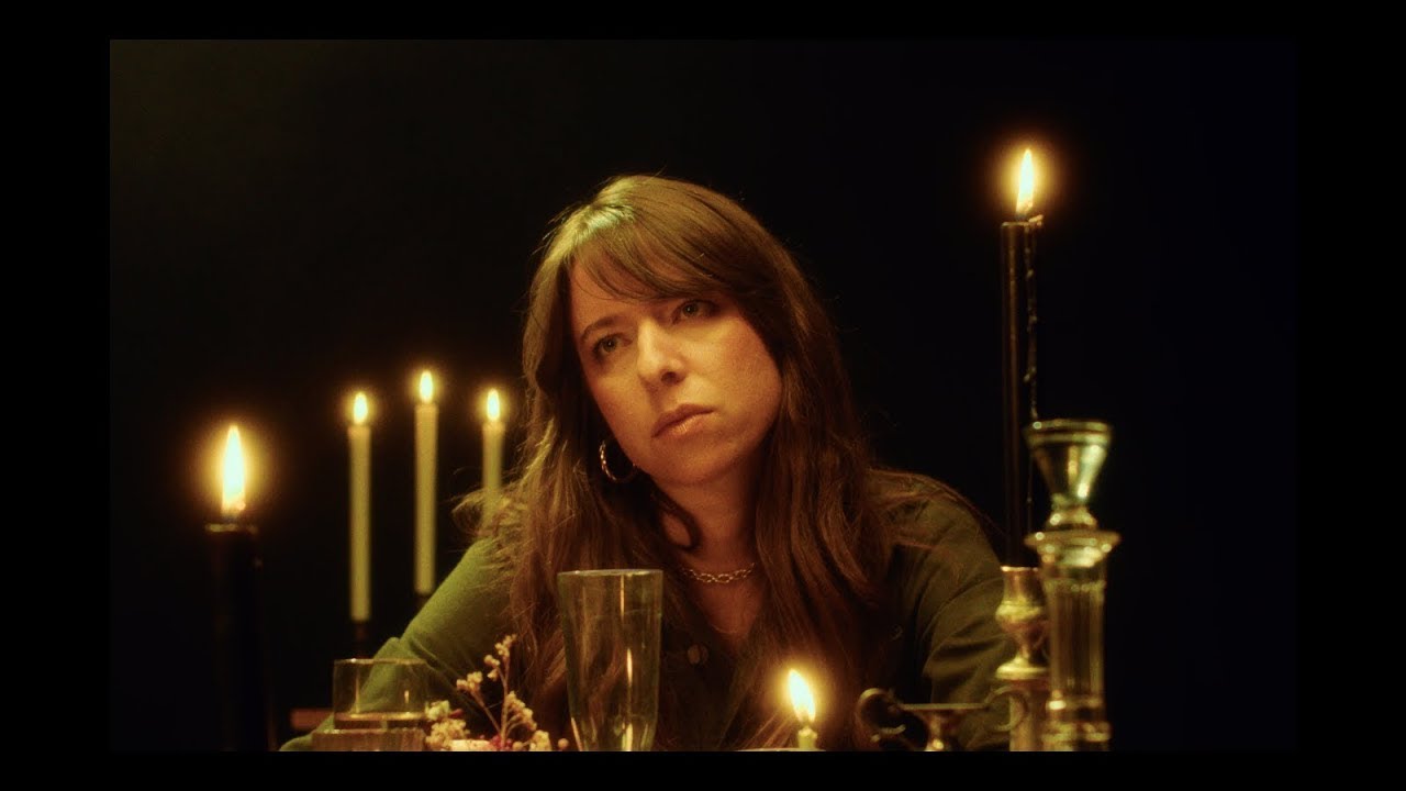 Philémone - J'aime plus les gens (Clip Officiel) - YouTube