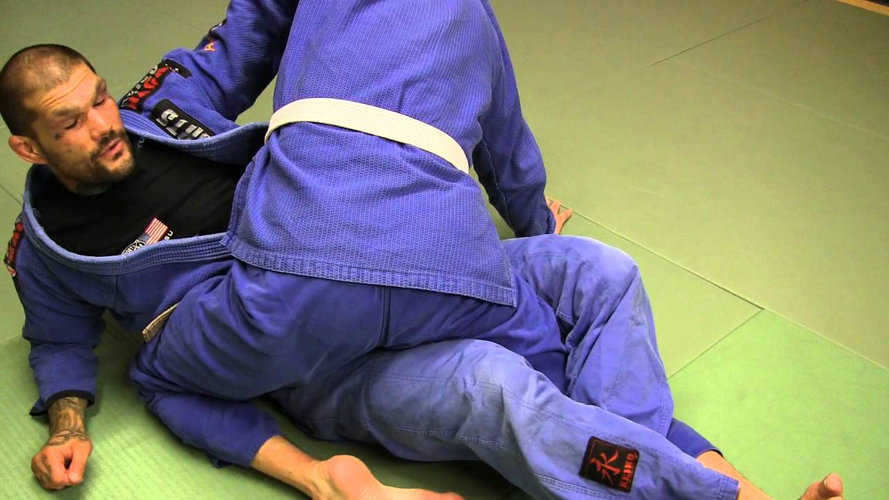 Daily BJJ: Half-Guard Lockdown Sweep - YouTube