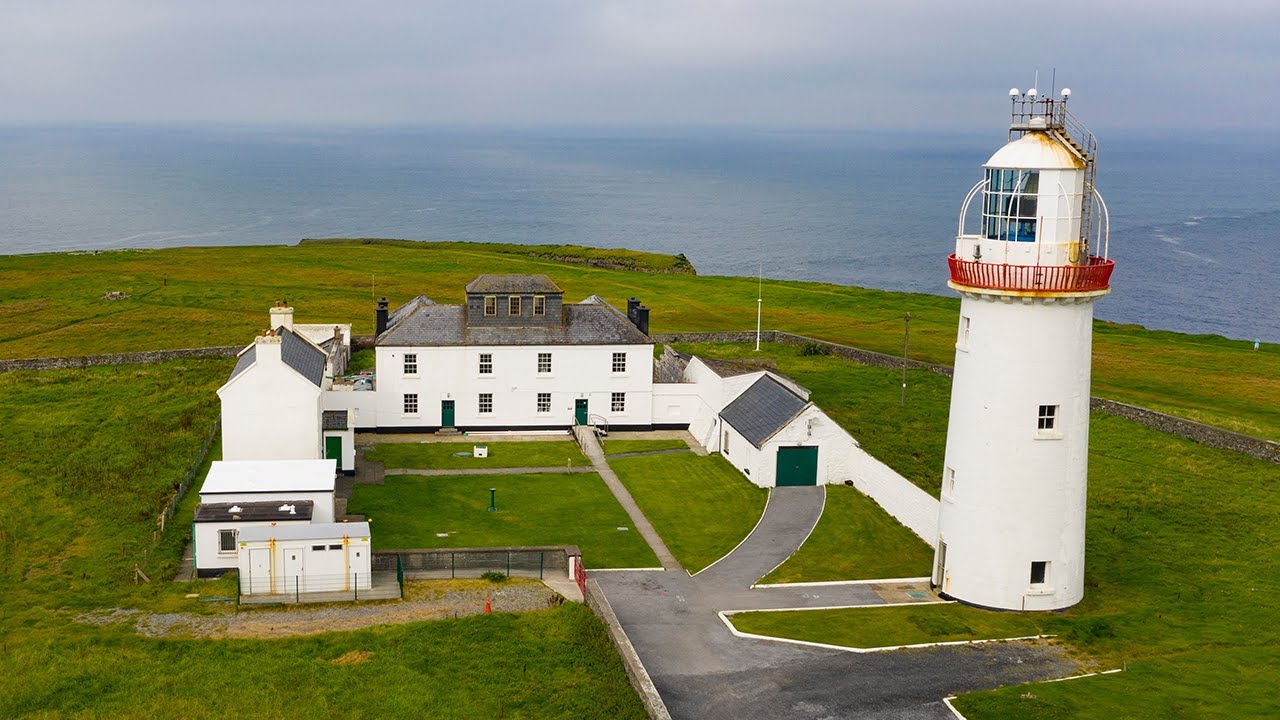 Loop Head Lighthouse - 4K - YouTube