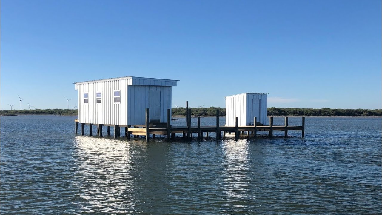 SMALL CABIN LIVING OFF GRID Texas land cut fishing cabin - YouTube