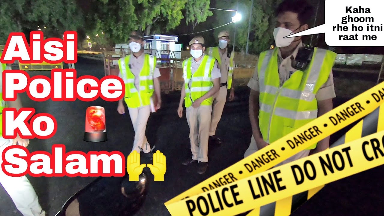 Itni Sari Police 👮‍♂️ Ne Roka😪 | While Donating food🍛 At Late Night in ...